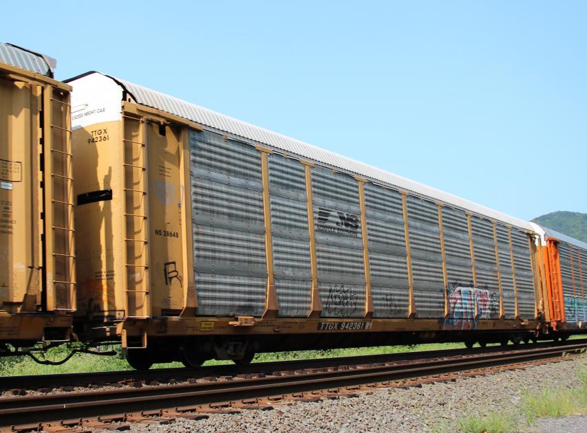 TTGX 942361-Rack class ML2L | Conrail Photo Archive